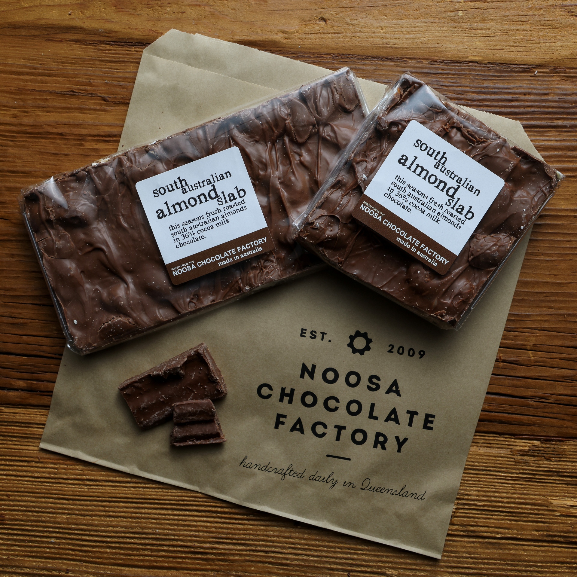 Almond Slab / 70% Cocoa | Noosa Chocolate Factory