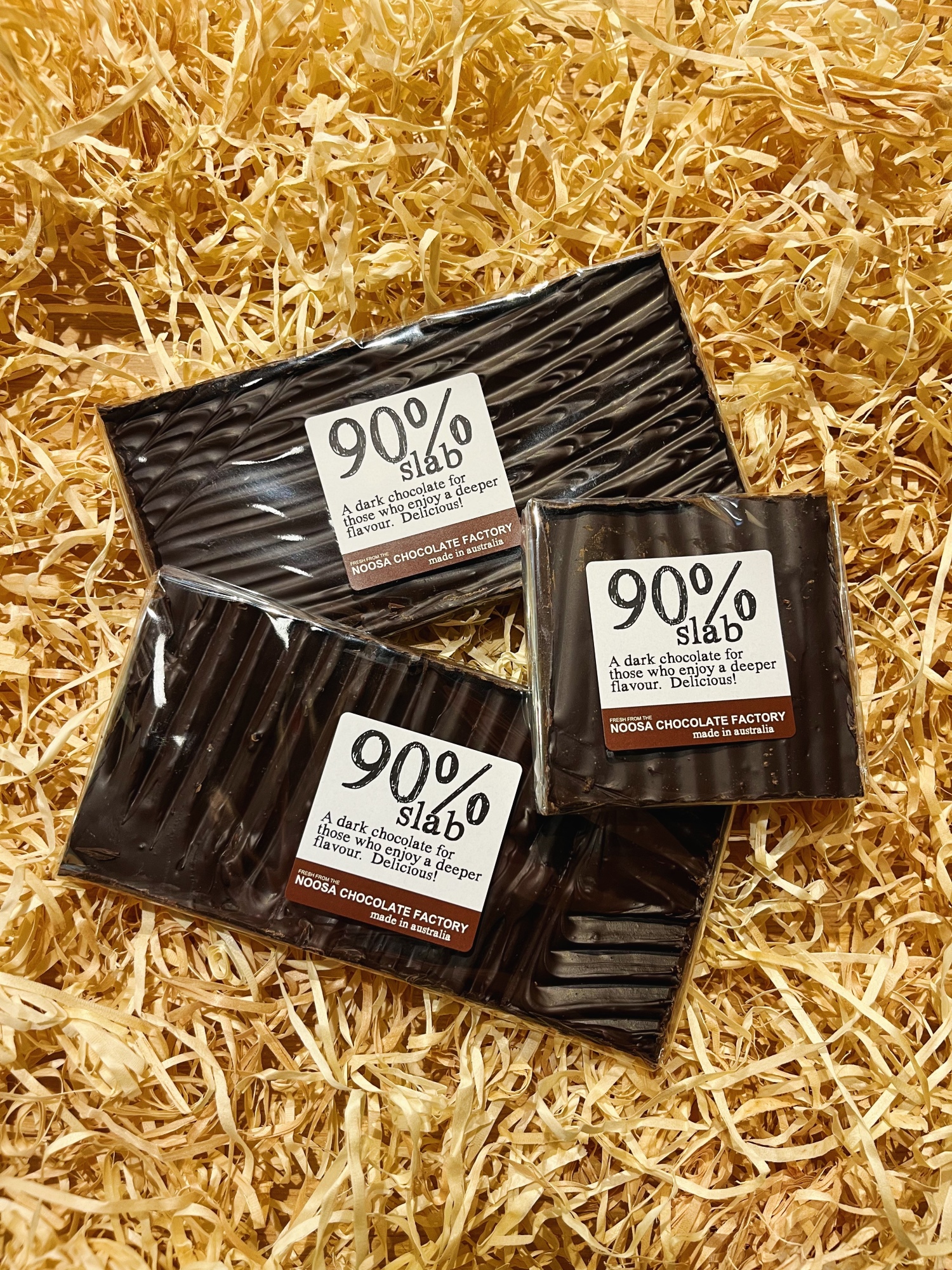 Mango Slab / 29% Cocoa | Noosa Chocolate Factory